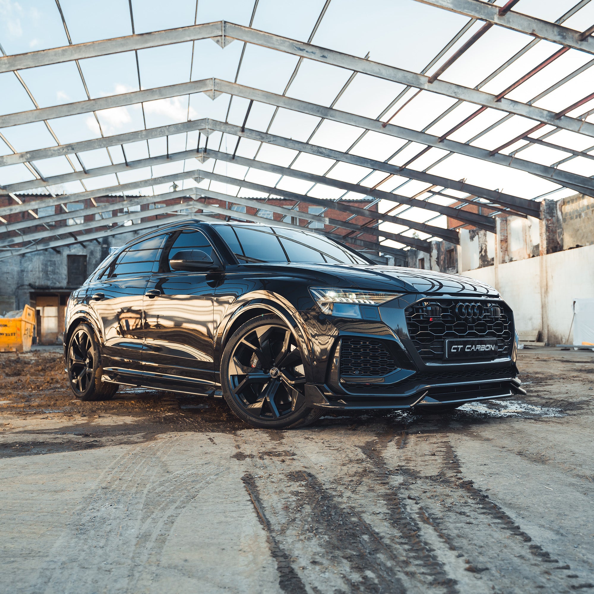 AUDI RSQ8 CARBON FIBRE FRONT SPLITTER - CT DESIGN – CT Carbon
